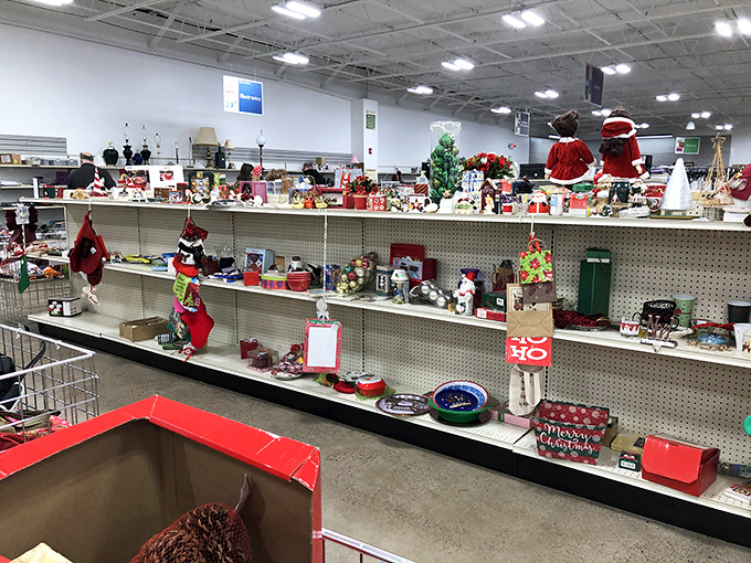 Ho-ho-holy savings! Seasonal decorations that bring holiday cheer without emptying your wallet—Santa would definitely approve.