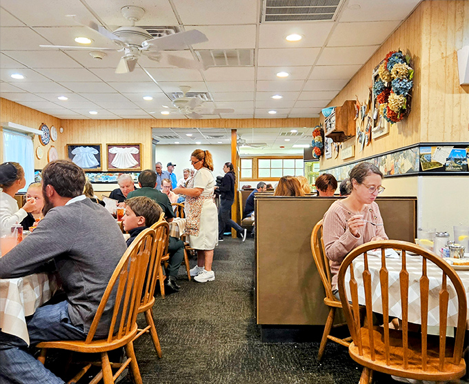 Where strangers become friends over shared pie recommendations and the mutual understanding that diet talk is strictly prohibited.