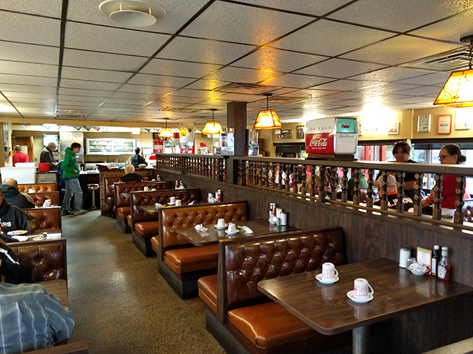 Real people enjoying real food – the kind of authentic scene Norman Rockwell would paint.