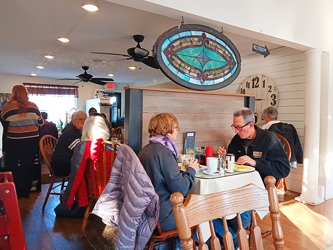 Where strangers become friends over shared meals. Notice how nobody's looking at their phones? That's the power of really good food.