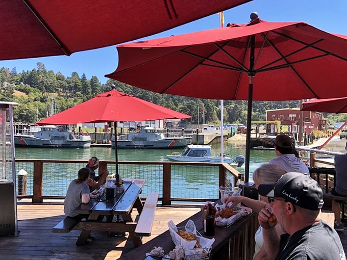 The true test of great seafood? When diners fall silent except for the occasional "mmm" and "wow"—a scene that plays out daily here.
