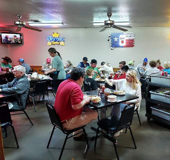 Where strangers become friends over plates of legendary food. Notice how nobody's looking at their phones—the food demands full attention.