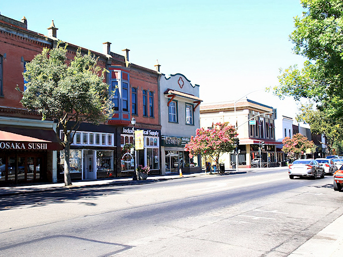 Colorful storefronts line downtown, offering everything from sushi to saddles—a Main Street that actually deserves the name.