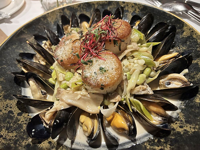 Ocean meets artistry – plump scallops and mussels arranged like a maritime sunburst, proving seafood in Pennsylvania can rival any coastal town.