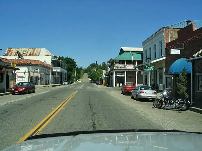 Ione's business district proves that charm doesn't need complexity—just sunlight, history, and enough parking spots for the locals to grab their morning coffee.