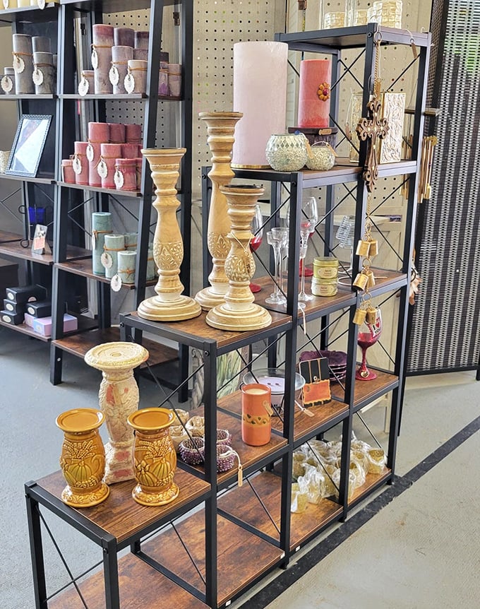 Home decor that spans from "tastefully elegant" to "wonderfully why not?" Golden candlesticks that would make Liberace nod in approval.