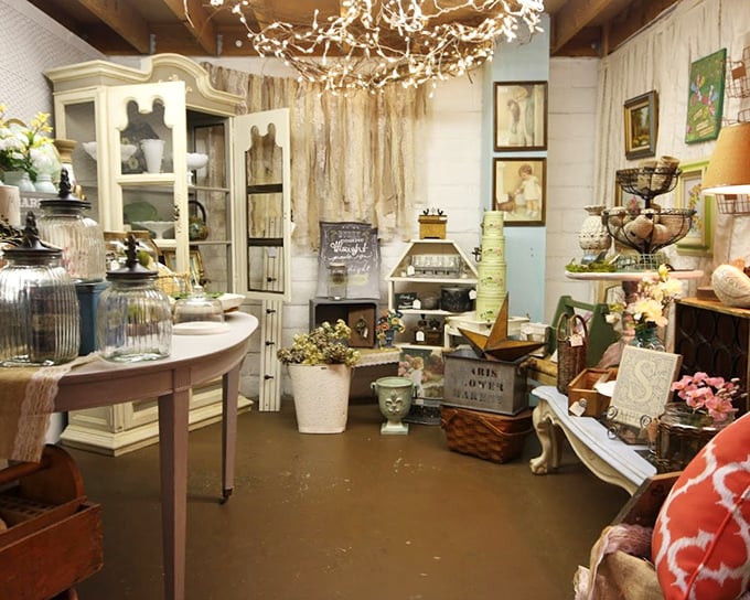 Shabby chic perfection in cream and pastels—like walking into a Pinterest board that you can actually touch and take home.