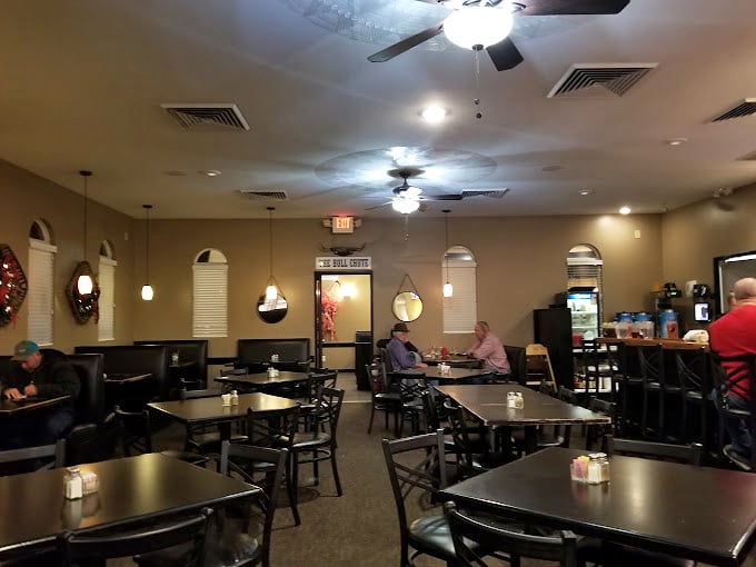 Simple, comfortable dining room where the focus stays where it should—on the food and the company you're sharing it with.