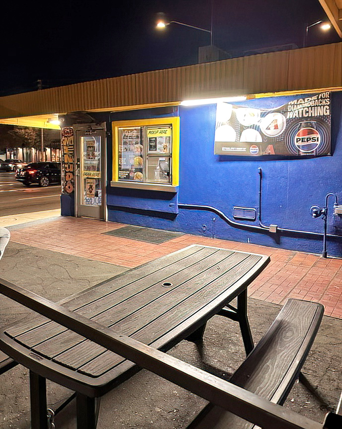 Picnic tables under desert stars – because great food tastes even better in Arizona's evening air.