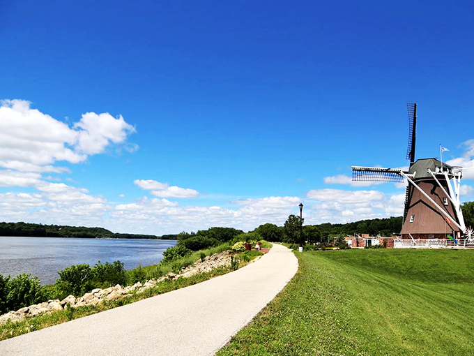 Fulton's authentic Dutch windmill isn't something you expect to find in Illinois – like discovering sushi in a steakhouse!