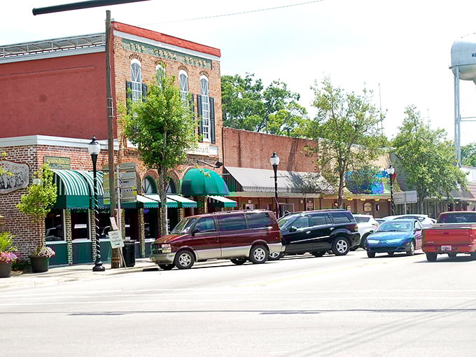 High Springs' main street hasn't changed much since the days when railway workers gathered at these same storefronts.