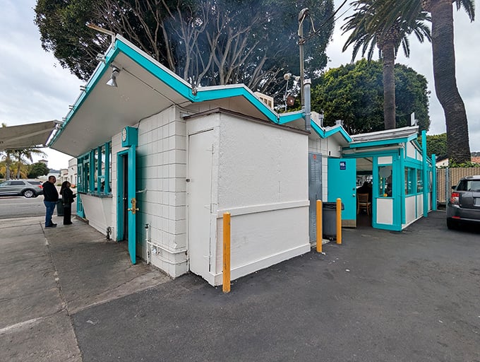 This humble taco stand with weathered paint has fed celebrities and surfers alike – true democracy through tortillas.