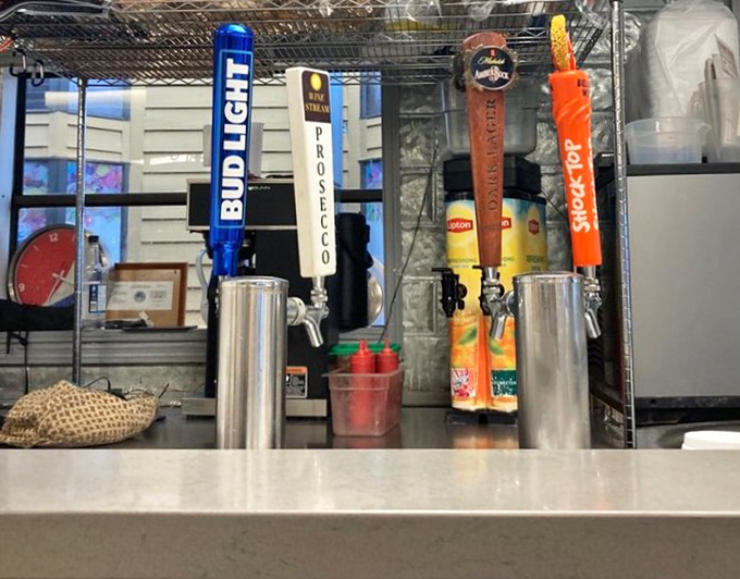 The tap lineup tells you everything you need to know – cold beer and fresh seafood, a marriage made in Florida heaven.