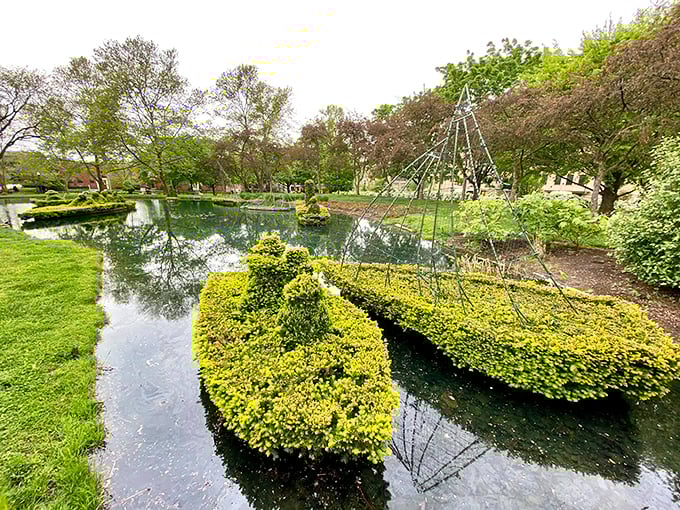Who needs actual boats when you can grow them? These floating topiary vessels prove that in Columbus, even the watercraft have green thumbs.