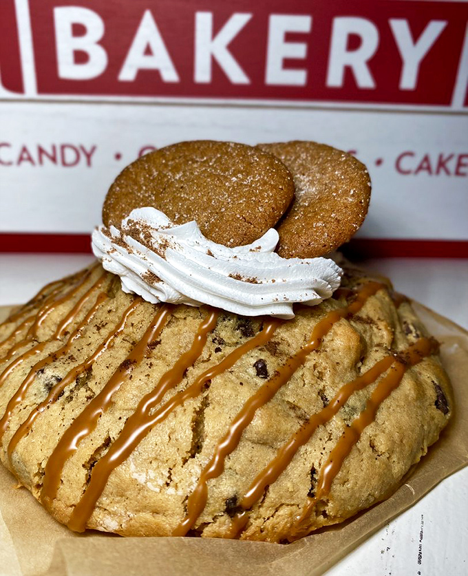 Gingerbread cookies playing bodyguard to a caramel-drizzled masterpiece – the kind of cookie that makes you want to invent new holidays.