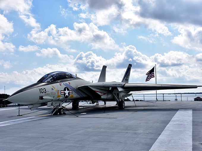 This F-14 Tomcat looks ready for takeoff, making every "Top Gun" fan's heart race faster than Maverick flying through the danger zone.