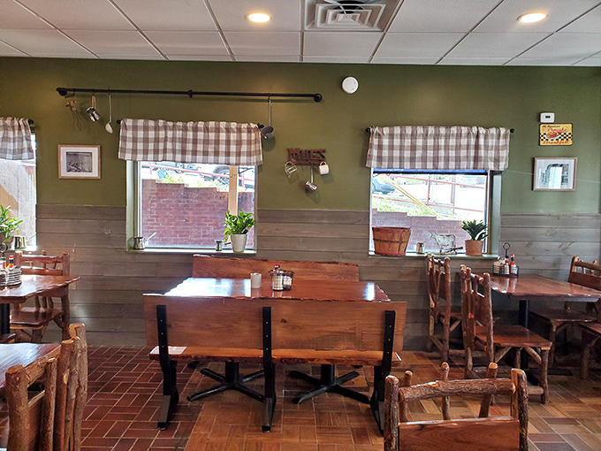 Checkered curtains and rustic wooden chairs—Sparkie's nails that elusive balance between charming and unpretentious that keeps regulars coming back.