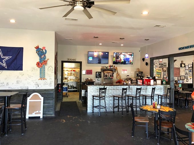 Sports memorabilia and patriotic touches create an atmosphere that's uniquely Memphis—comfortable, unpretentious, and genuinely welcoming.