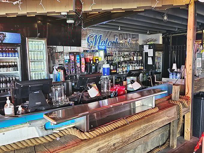 A bar wrapped in rope and weathered wood tells you this place takes its nautical... wait, no – its ROAD heritage seriously.