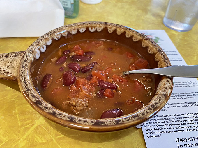 That's not just chili—it's a hearty Ohio hug in a bowl. The kind of stick-to-your-ribs warmth that makes winter bearable. 