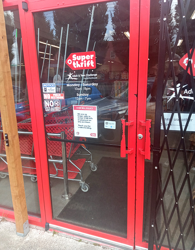 The entrance to adventure: SuperThrift's hours posted clearly for those who plan their treasure hunting expeditions in advance.