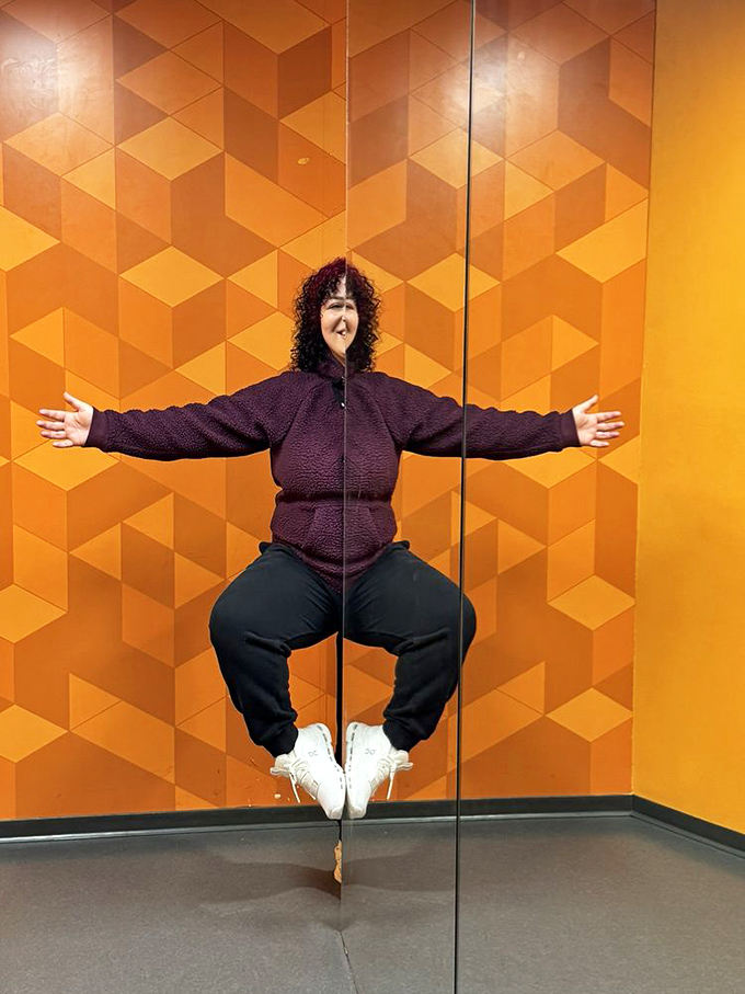 Mirror, mirror on the wall, who's the most confused of all? This levitation illusion defies gravity and common sense simultaneously.