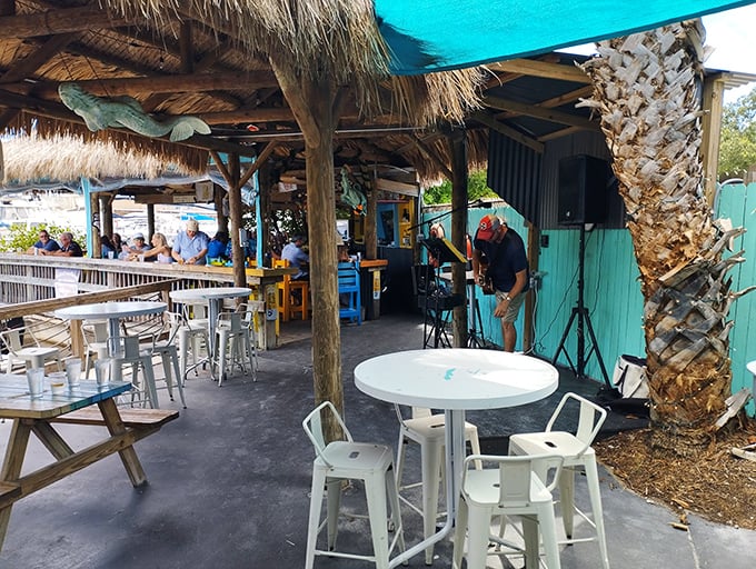 Live music adds the perfect soundtrack to your meal – because seafood always tastes better with a side of melody.