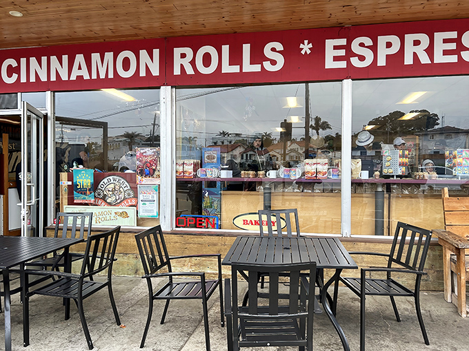 Outdoor seating that says, "Stay awhile." These tables have hosted countless sugar-induced epiphanies and vacation memories in the California sunshine.