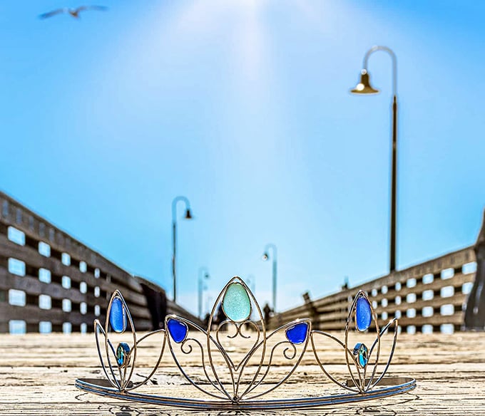 Delicate sea glass art captures the ocean's essence – proof that sometimes the most beautiful things come from what was once discarded.