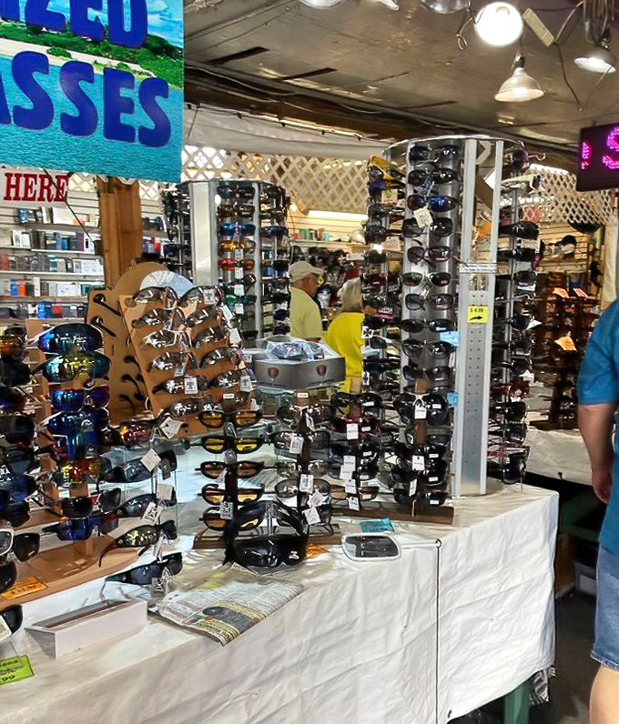 Sunshine protection in every style imaginable. Florida's unofficial state accessory displayed in dazzling, eye-catching abundance.