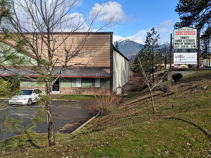 The performing arts center brings culture to the mountains without big-city ticket shock. 
