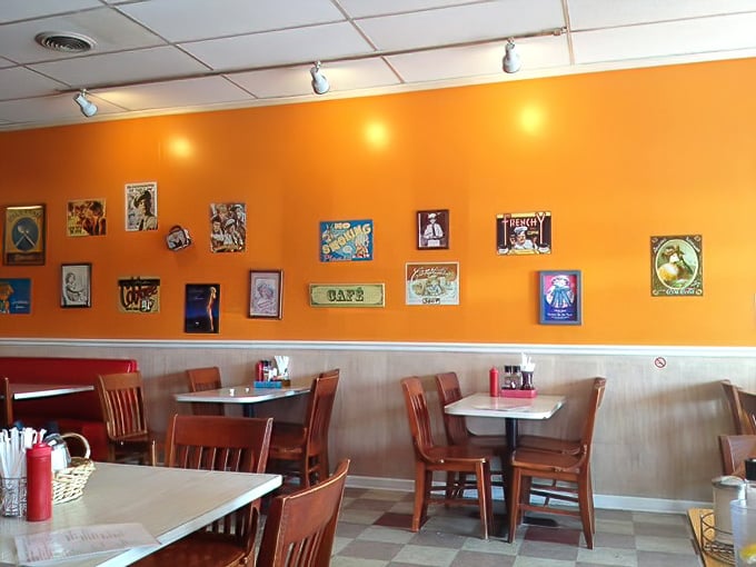 Walls that tell stories through vintage posters and local memorabilia – a museum of nostalgia where your booth is the best exhibit.