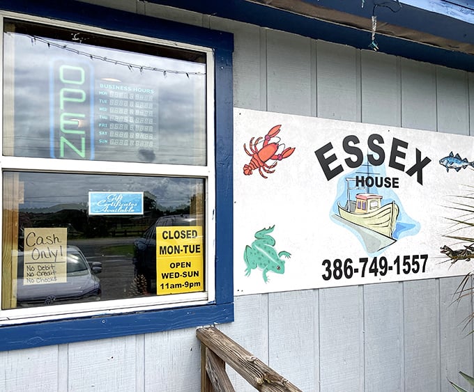 Business hours posted with no-nonsense clarity: Wednesday through Sunday, 11am-9pm – plan your seafood pilgrimages accordingly.
