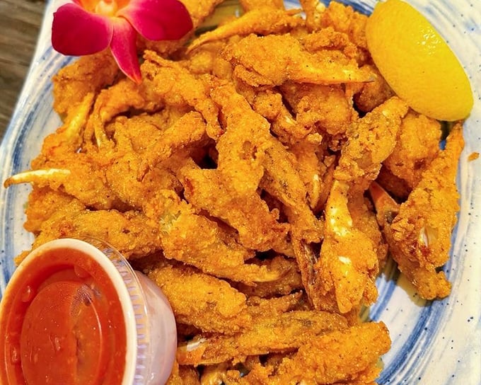 Crab claws that look like they're applauding their own deliciousness. Standing ovation for seafood done right!