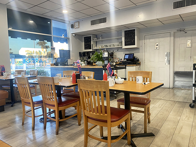 Simple tables, wooden chairs, and the promise of coffee refills. Sometimes the best dining rooms are the ones that let the food do all the talking.