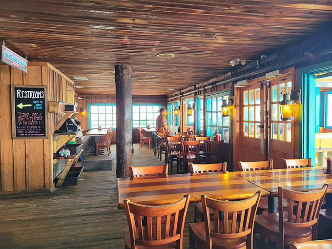 Wooden walls, sturdy chairs, and natural light create that perfect "I discovered this place before it was famous" atmosphere locals try to keep secret.