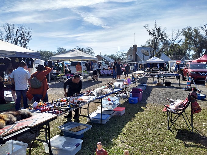 Weekend treasure hunting in full swing. Under Florida's blue skies, each table holds possibilities—one person's castoff becoming another's perfect find.