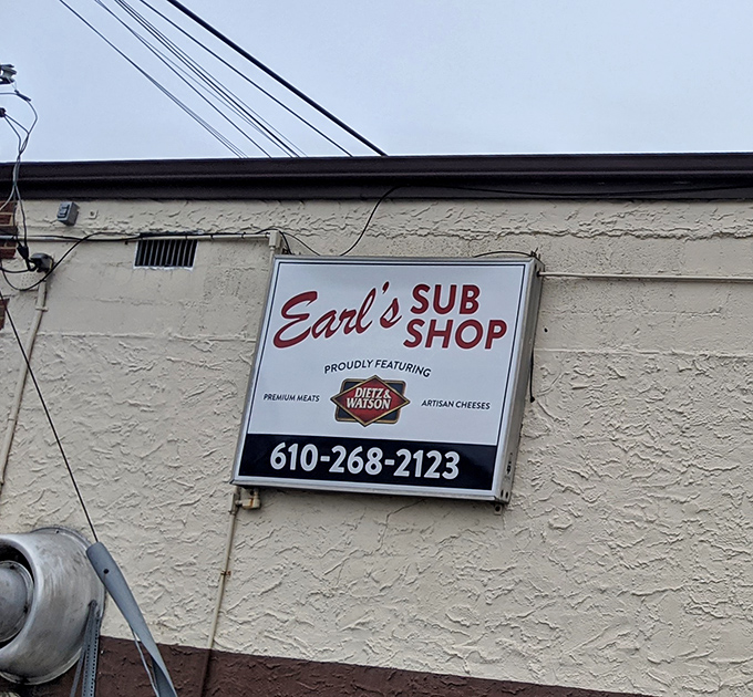 The sign says it all – premium meats and artisan cheeses. In the world of sandwich shops, this is the equivalent of a Michelin star.