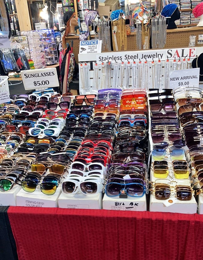 Sunglasses as far as the eye can see—which is pretty far when you're not squinting into the Delaware sunshine.
