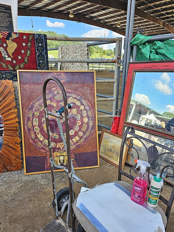 Art and function mingle at the market's edge. Vintage frames and practical cleaning supplies—the perfect metaphor for flea market philosophy.