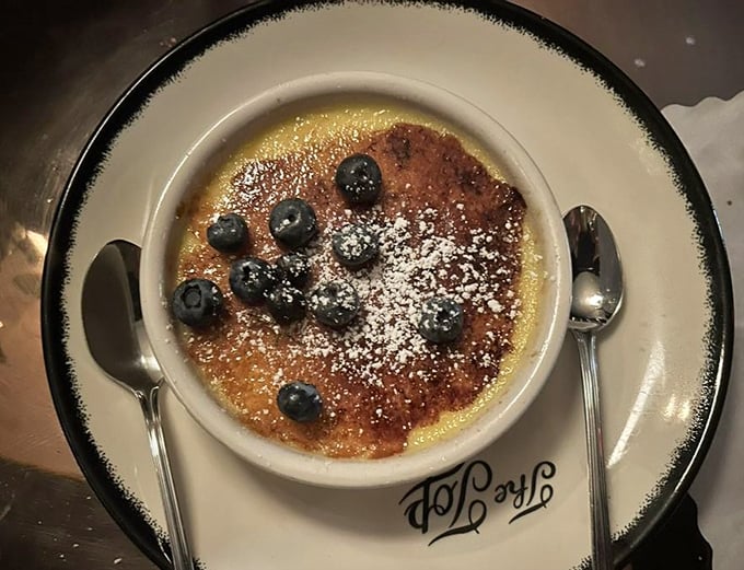 Crème brûlée with the perfect crack – that magical moment when your spoon breaks through to the silky custard beneath.