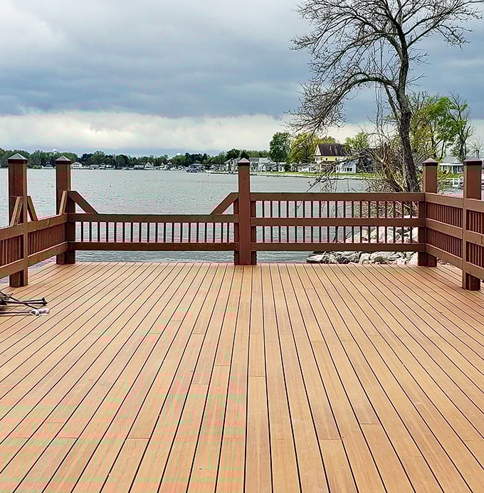 This deck isn't just built—it's positioned for maximum lake-gazing. The perfect stage for morning coffee or evening cocktails with a water view.