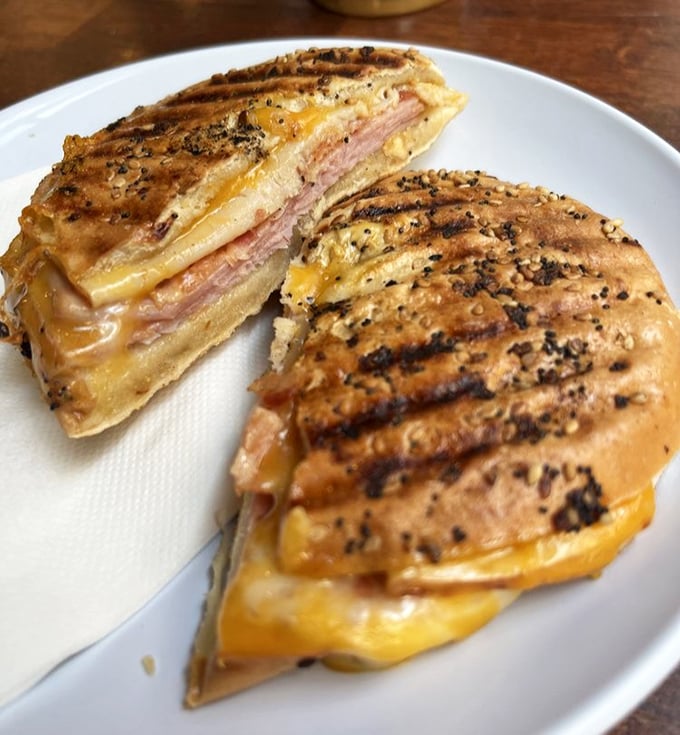 Melty cheese, savory ham, and perfectly pressed bread. This panini doesn't need to show off—it knows exactly how delicious it is.