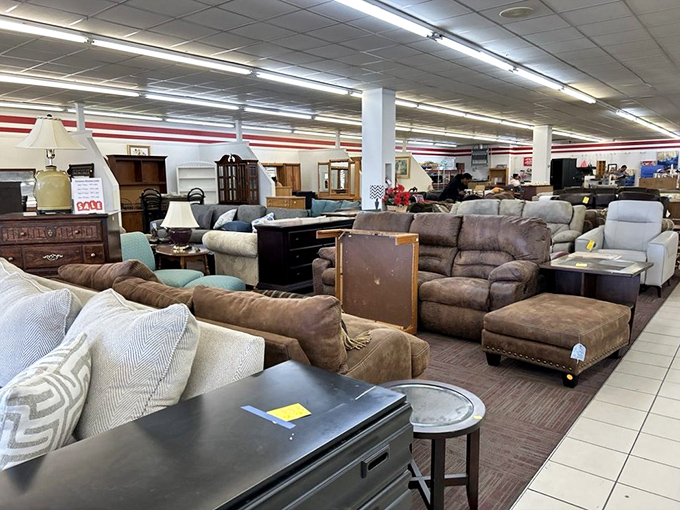 Furniture paradise! From recliners to coffee tables, this section offers instant home makeovers without the heart-stopping prices of new furniture stores.