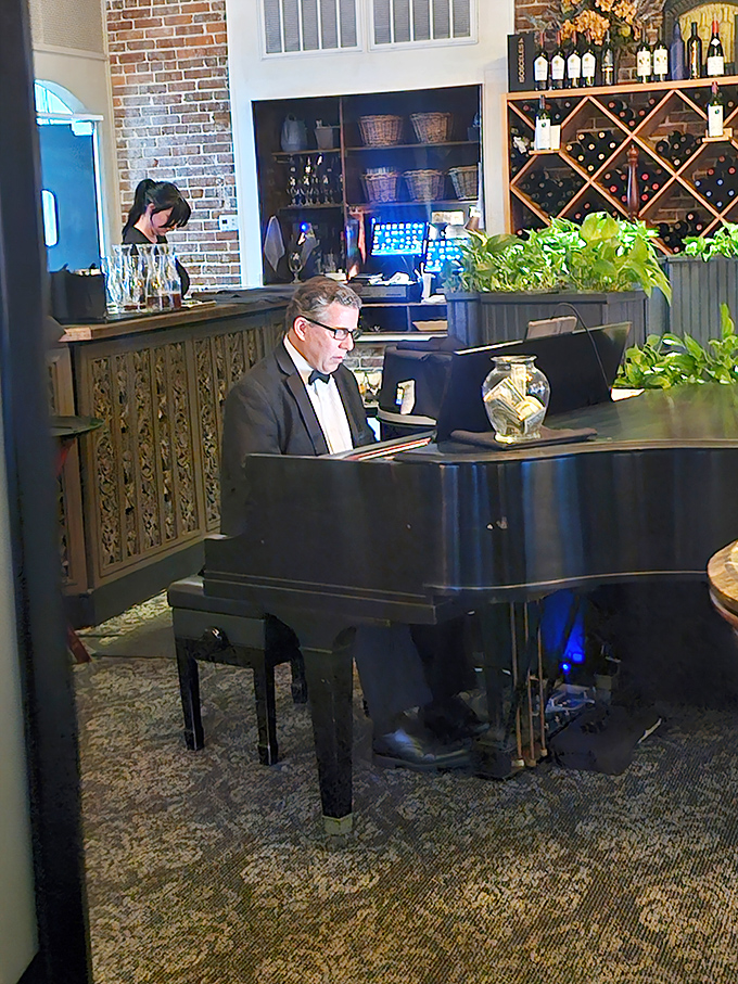 Live piano music adds the perfect soundtrack to your meal—because great Italian food deserves its own classical accompaniment.