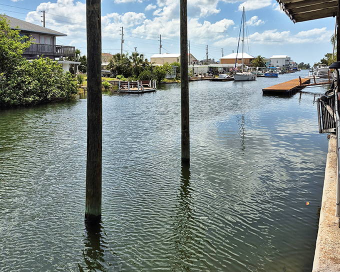 Canals that bring the Gulf practically to your doorstep – commuting by boat isn't just possible, it's preferable.