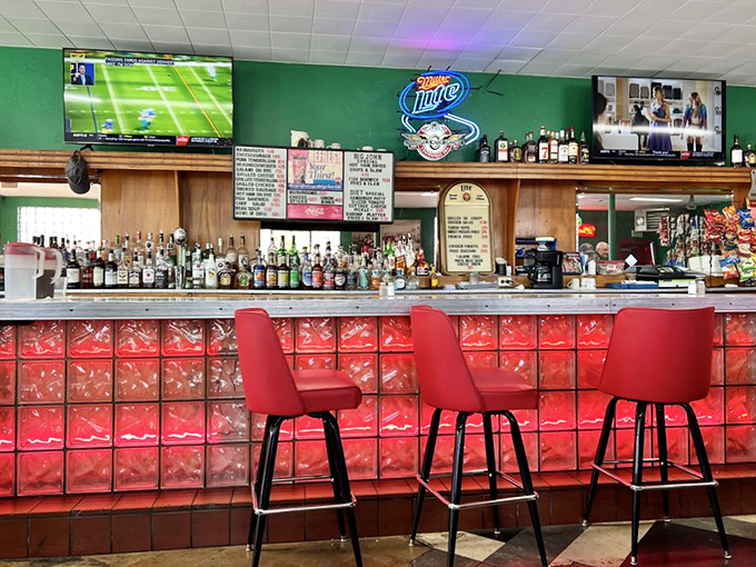 A bar that doesn't need mixologists with waxed mustaches—just reliable pours and cold beer in frosted mugs.