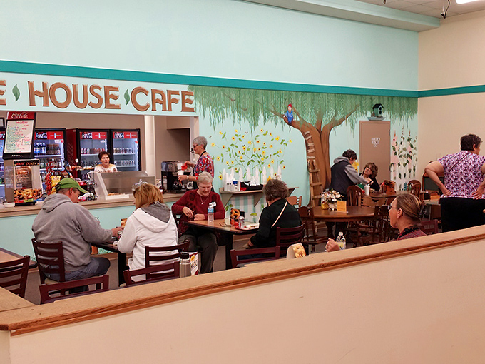 The café offers weary treasure hunters a place to refuel and debate whether that vintage lamp would look quirky-cool or just plain odd in the guest bedroom.