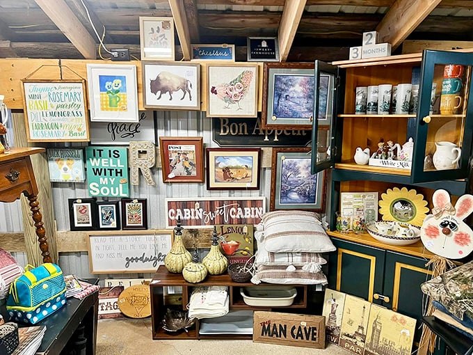 Wall-to-wall whimsy! This booth's collection of signs and home décor offers enough inspiration to redecorate your entire cabin—or just your soul.