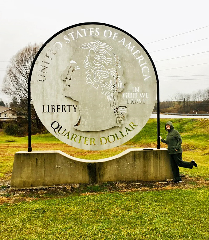 Fall's muted palette complements the quarter's silver sheen. Even in gloomy weather, this oversized coin brightens the Pennsylvania landscape.